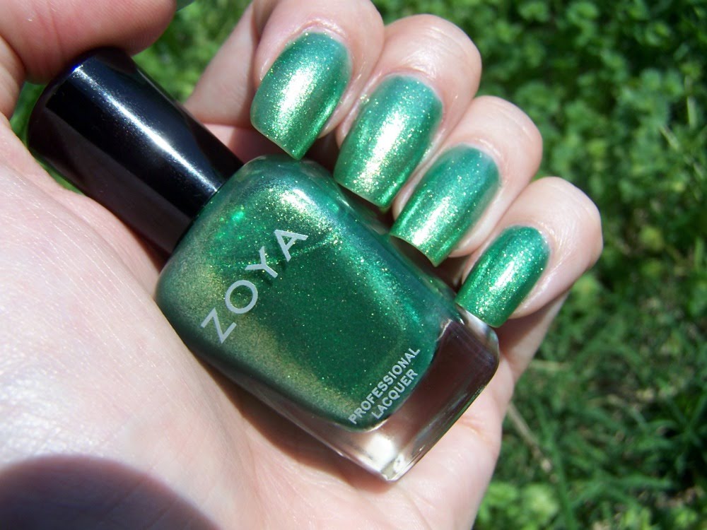 Zoya Apple