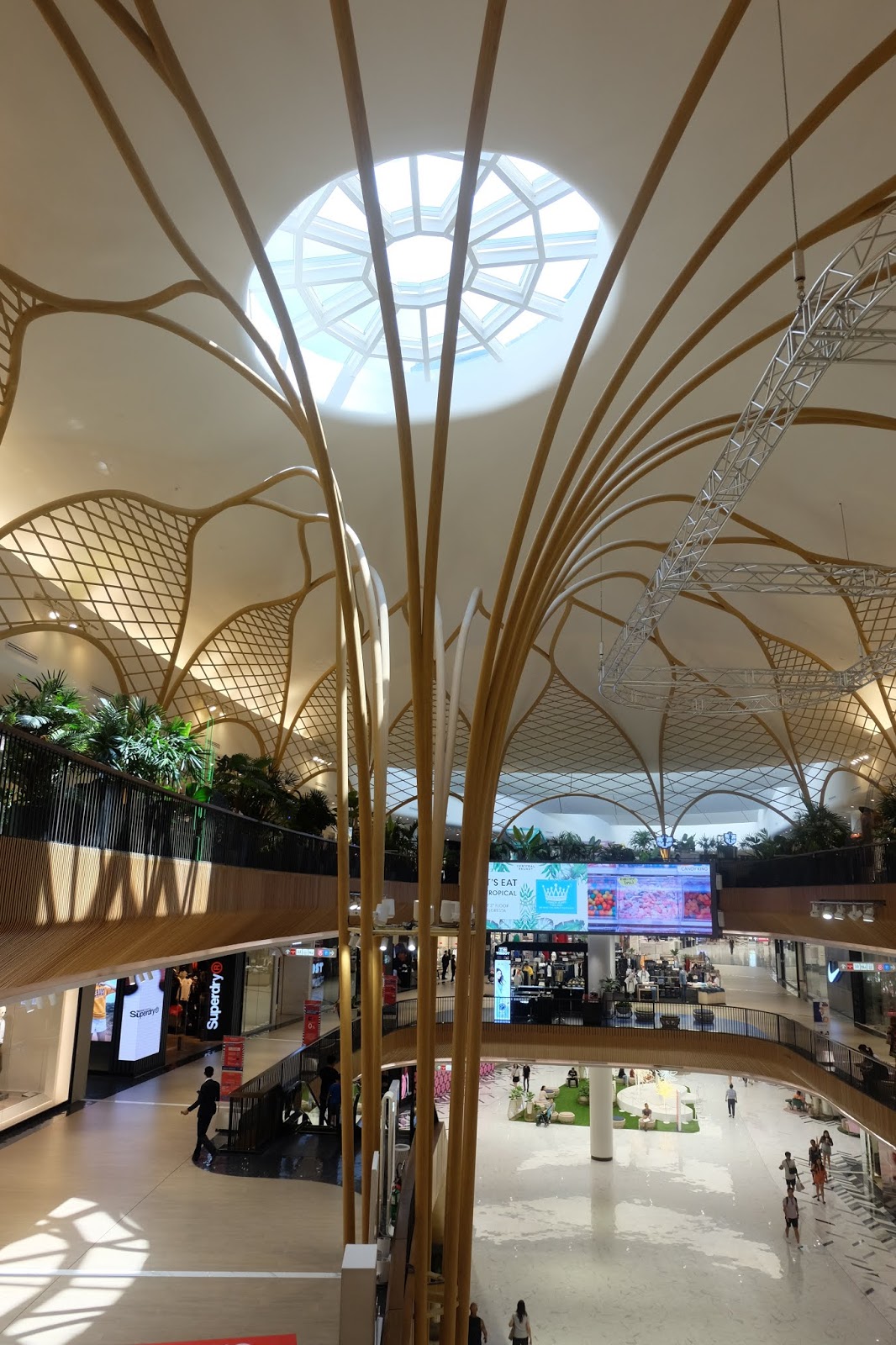 Kee Hua Chee Live!: CENTRAL PHUKET MALL IS NOW A YEAR NOW WHILE ITS ...