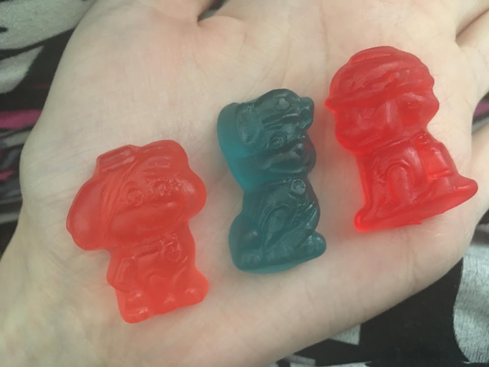 Adorable Fluff: Nickelodeon. Paw Patrol Gummies Review.