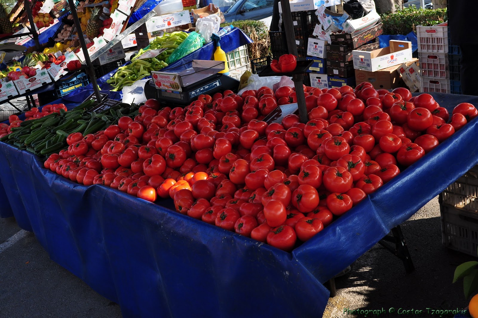 Nature Digital : At the producers' market. Fruit and vegetables. Στην ...