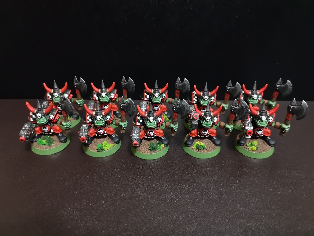 Crucium Giger's Miniatures Blog: Warhammer 40k: Ork Mech Boy, Mega Nobz ...