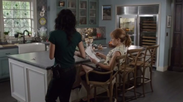 Jane: “I lost 20 identical t-shirts”