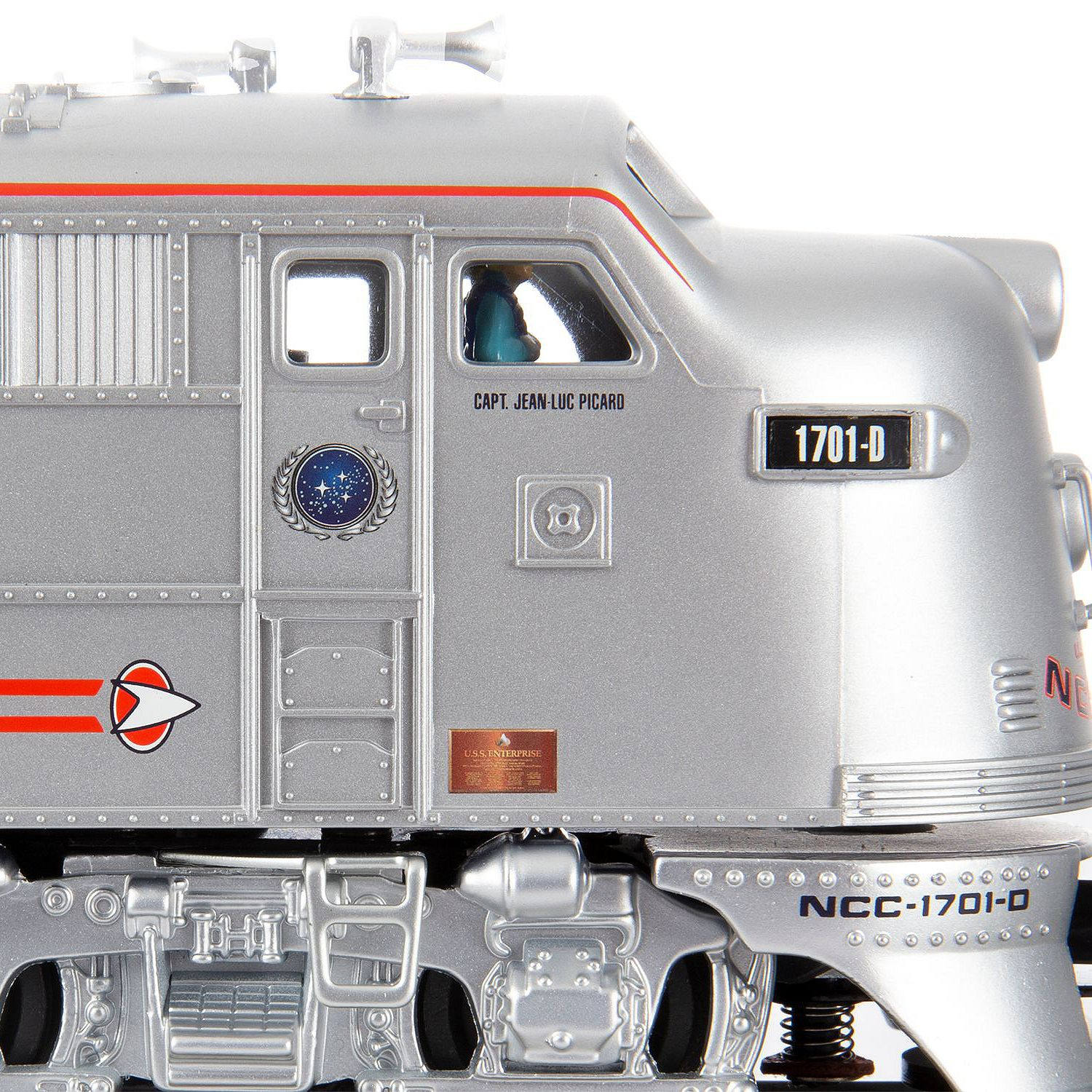 The Trek Collective: Check out the new Star Trek train sets from Lionel