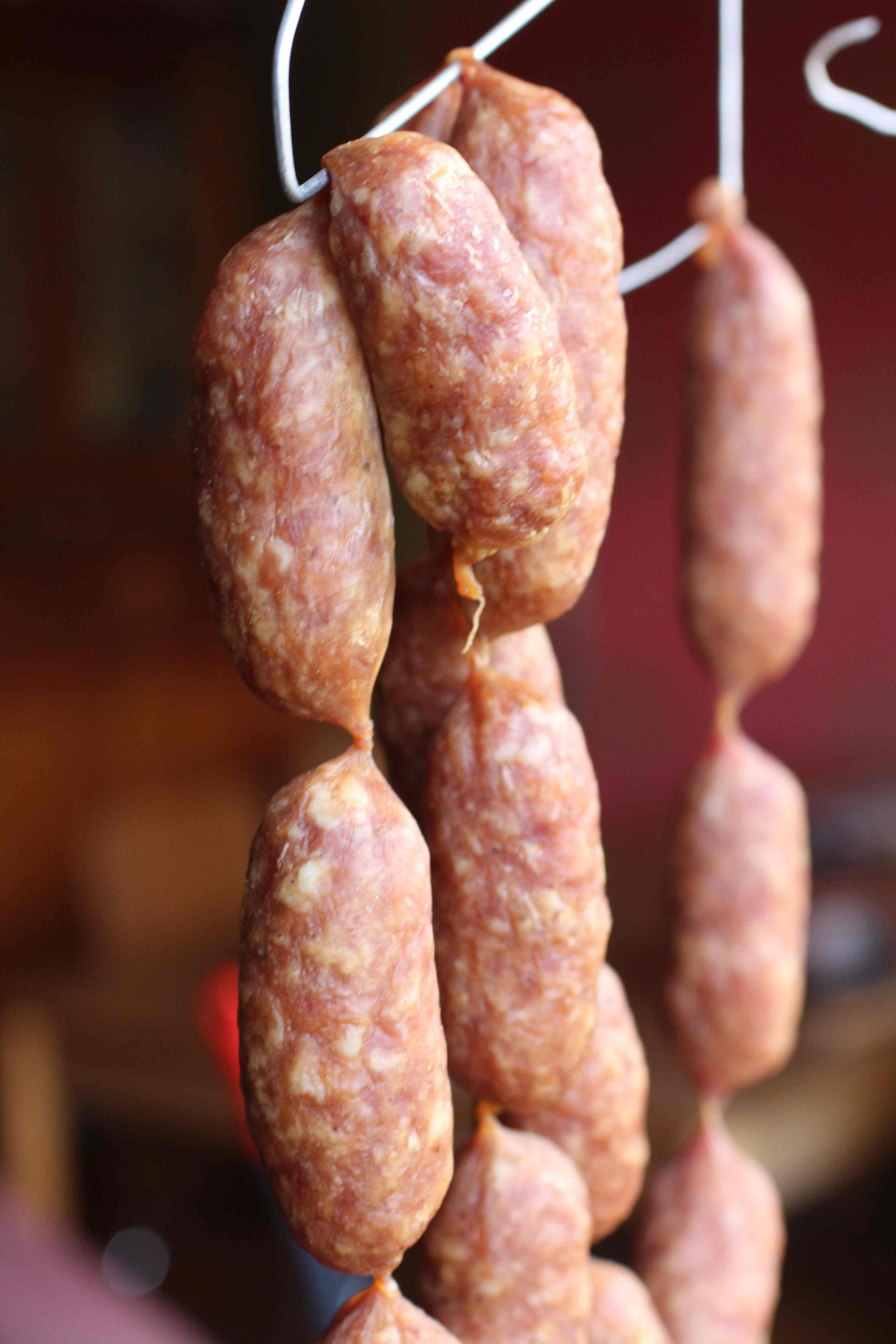 Un peu gay dans les coings...: Petites saucisses laotiennes à l'ail ...