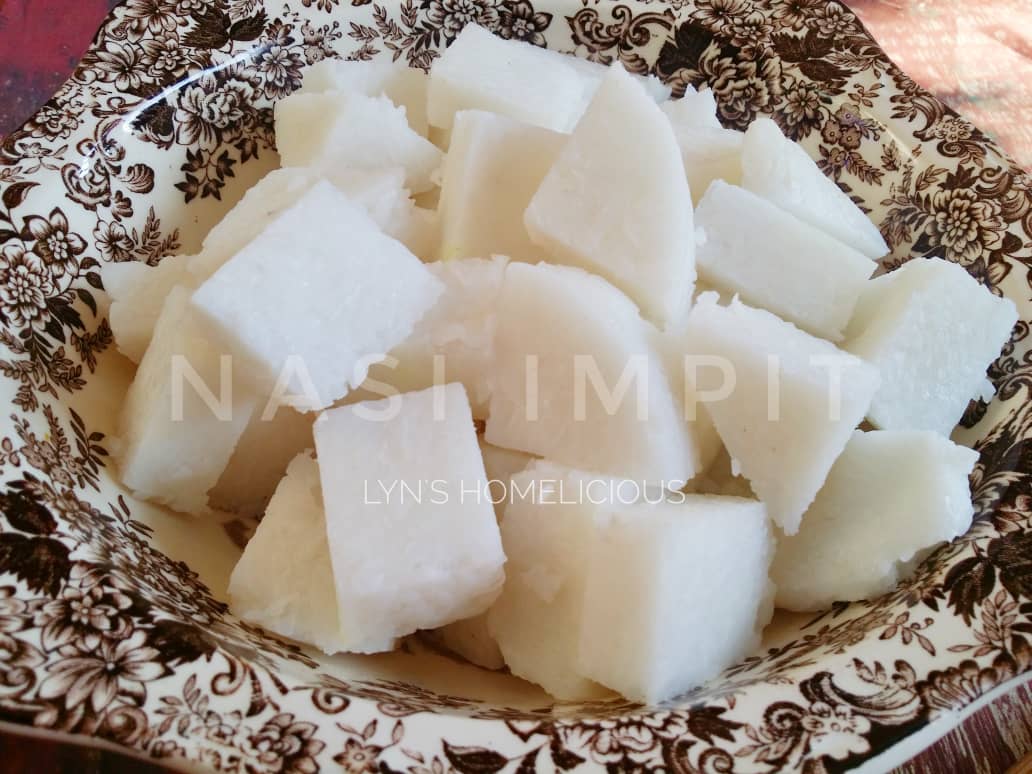Homemade Nasi Impit (Compressed Rice) | LYN'S HOMELICIOUS