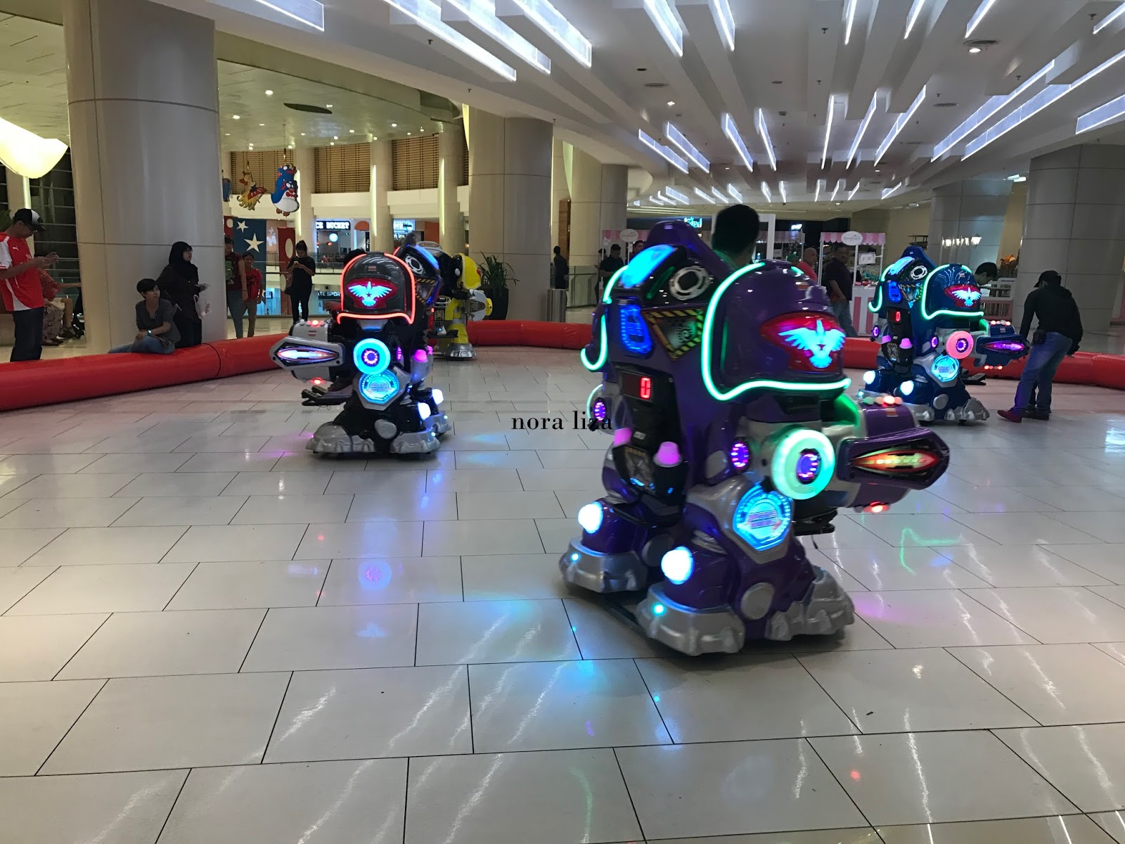 Robot Ride in IOI City Mall, Putrajaya - Nora.Liza
