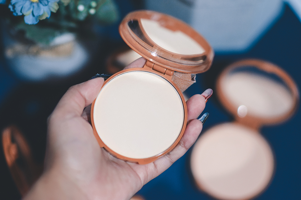 Pen My Blog: Fanbo Compact Powder in Pancake Gold Review