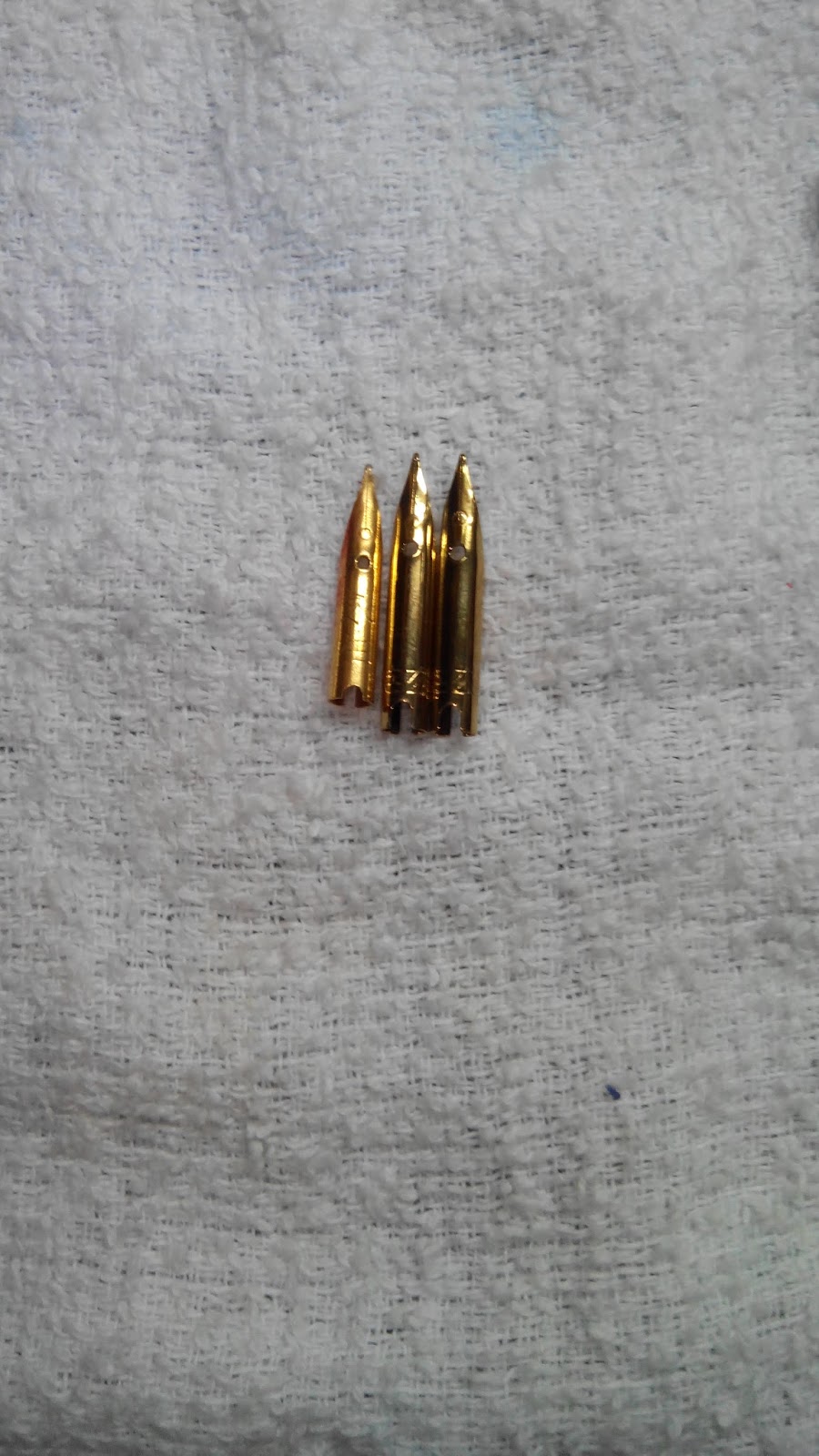 Pen Vault and Ink Cellar.: comparison : wing sung 612, hero 336, hero 331