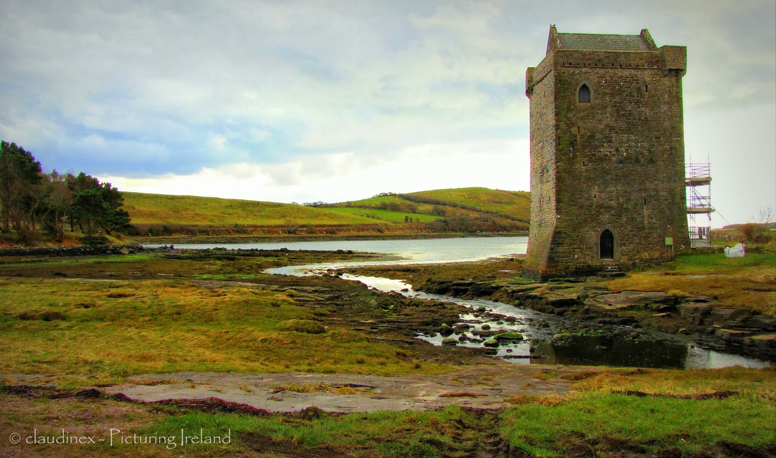 Picturing Ireland : The Pirate Queen's fortress - Rockfleet Castle in ...
