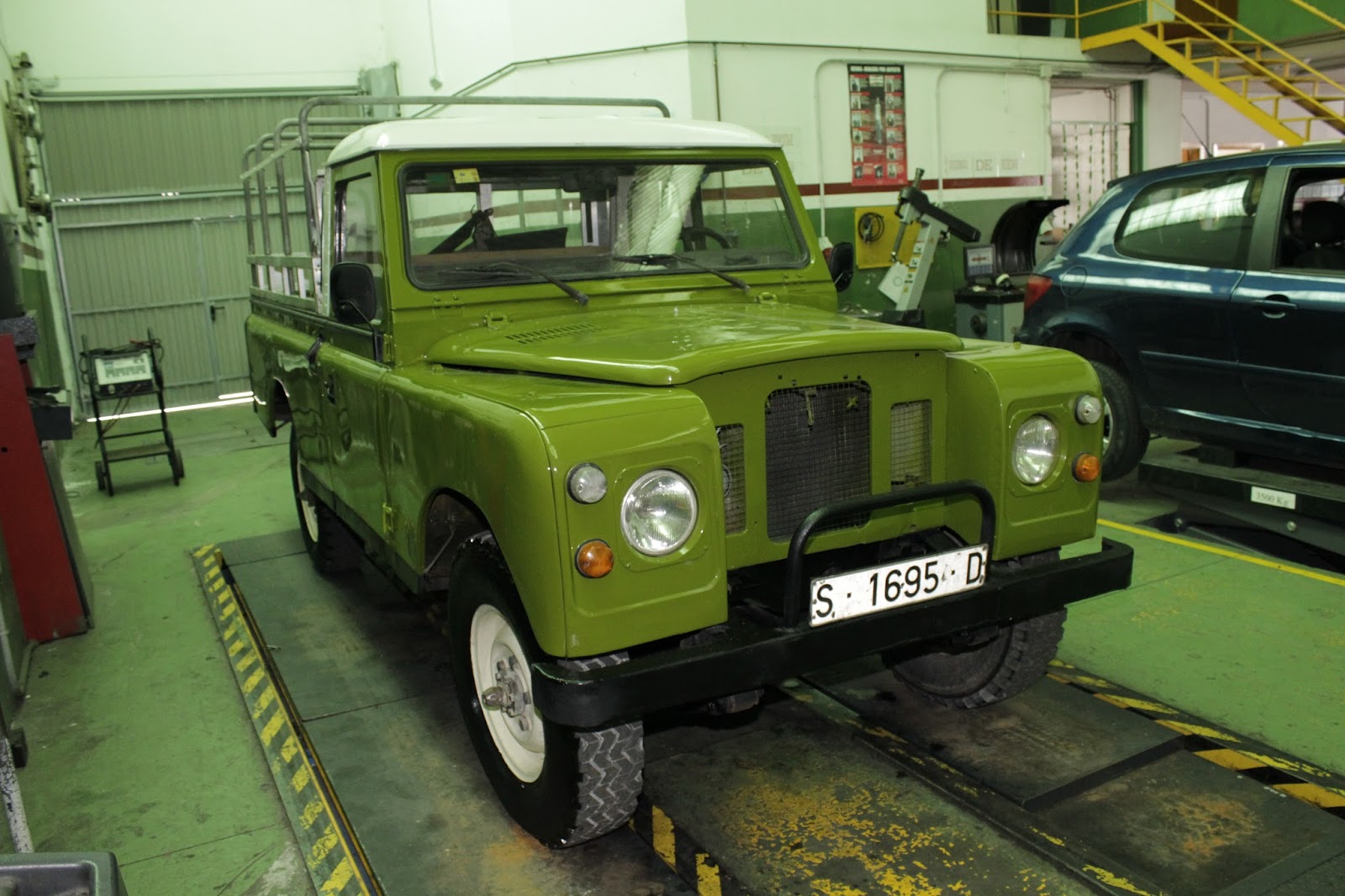 MOTORÓN: - Land Rover - Restauración