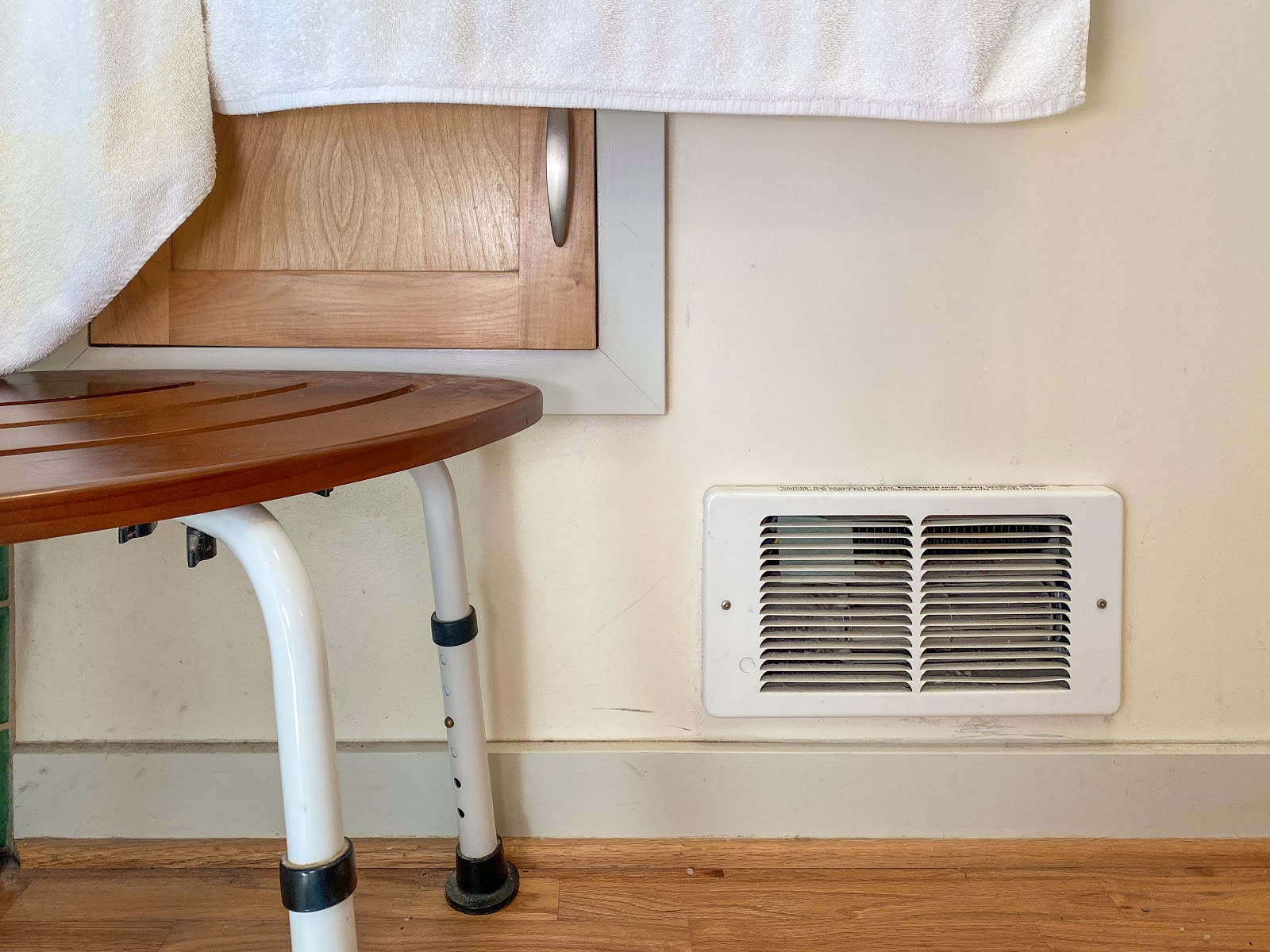 Towel, Laundry Chute, Stool And Heater