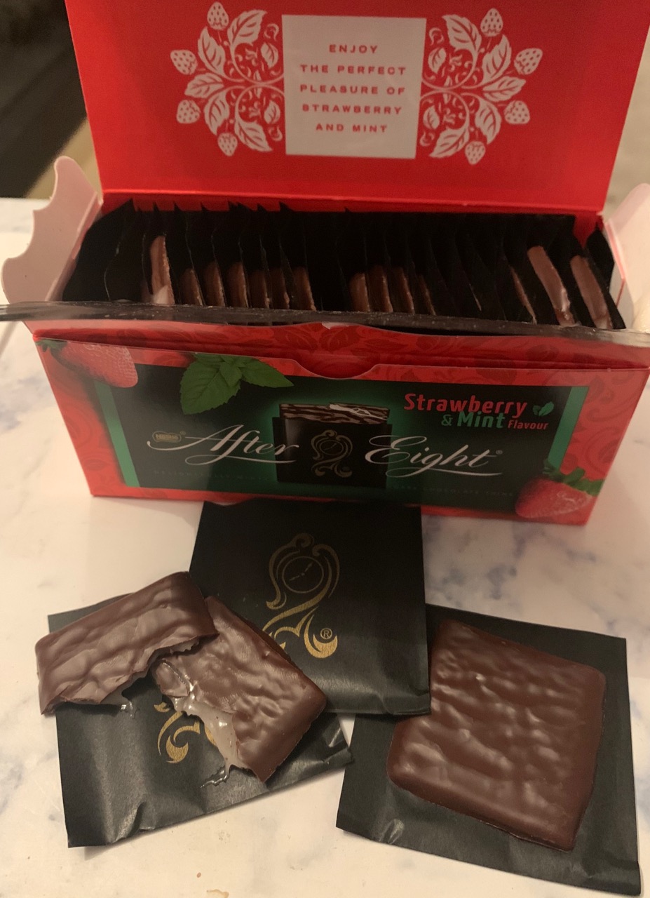 FOODSTUFF FINDS: After Eight - Strawberry & Mint (GB Gifts) By @Cinabar