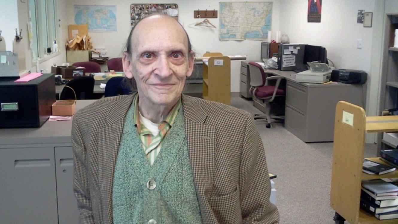 Bibliotecario deja herencia de cuatro millones de dólares a universidad ...