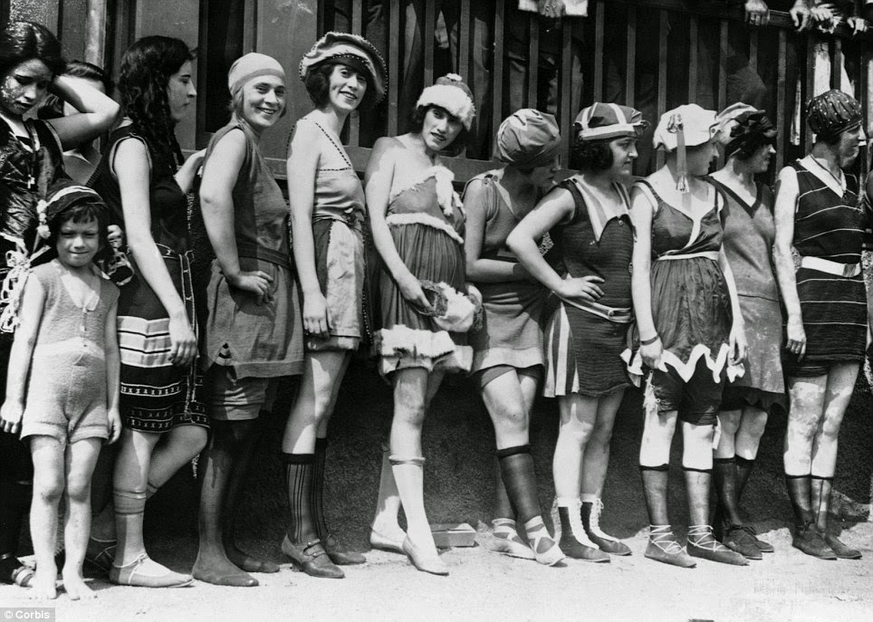 Stunning Vintage Photos Of The First Miss Americas And Bathing Beauties