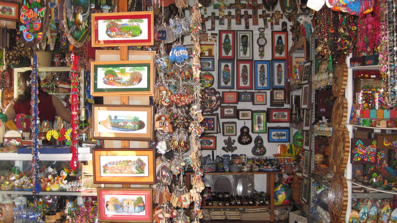 RNS @ El Salvador 2011: Day 2: At the Hand-Craft Market