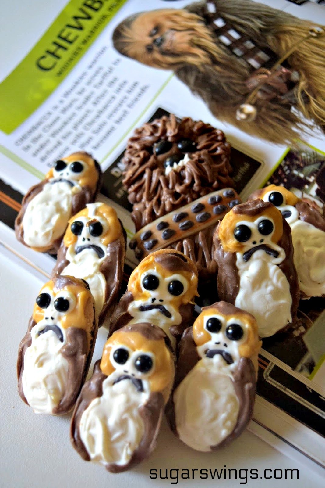 Sugar Swings! Serve Some: Star Wars - The Last Jedi Chewbacca & the ...