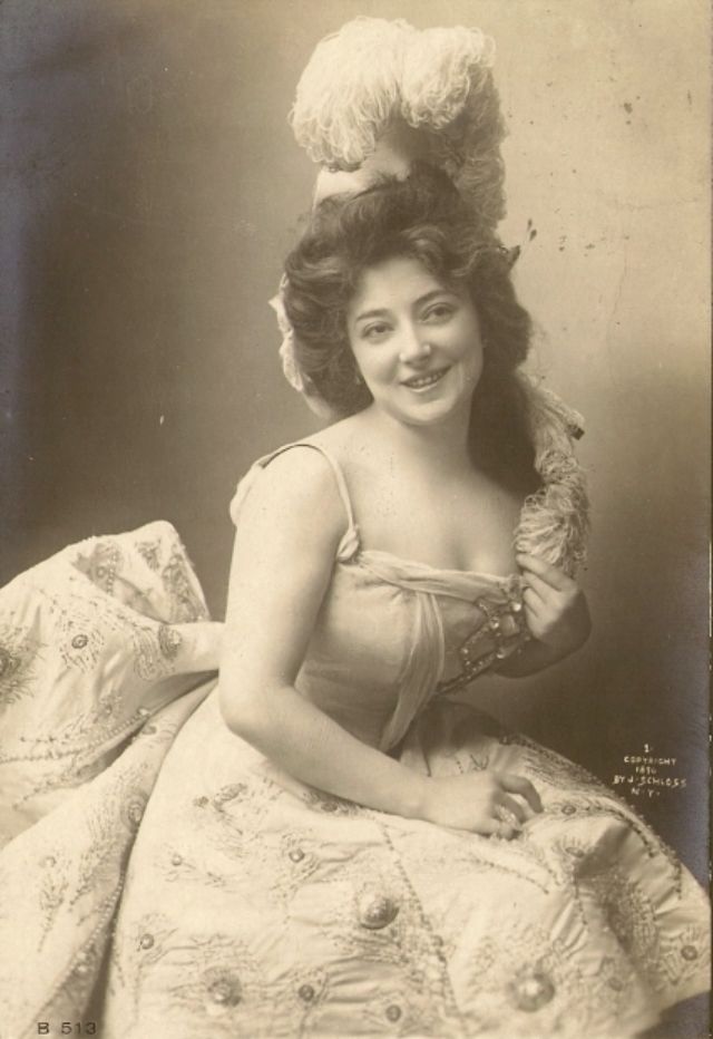 Beautiful Photos of Anna Held in the Late 19th and Early 20th Centuries ...