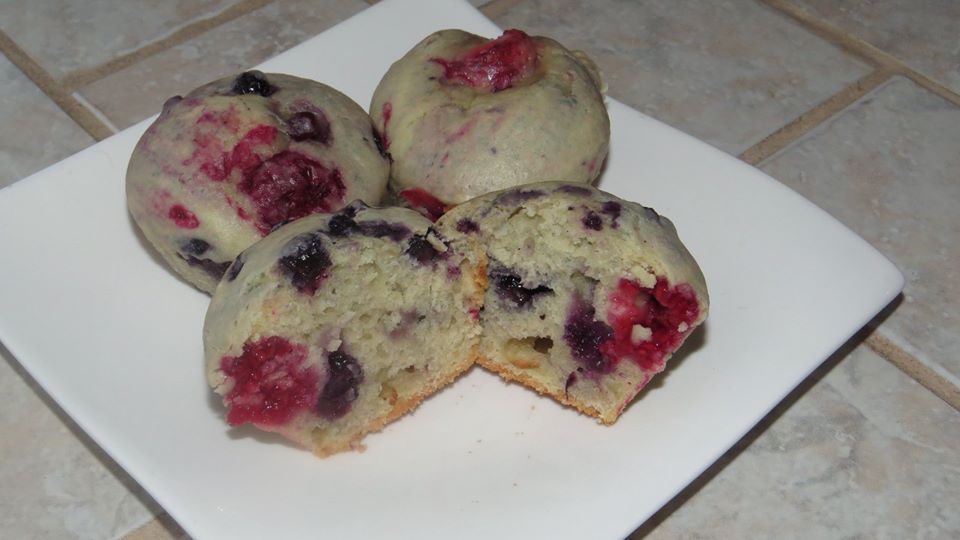 Cuisine chic et simple: Muffins explosion de fruits (style Tim Hortons)