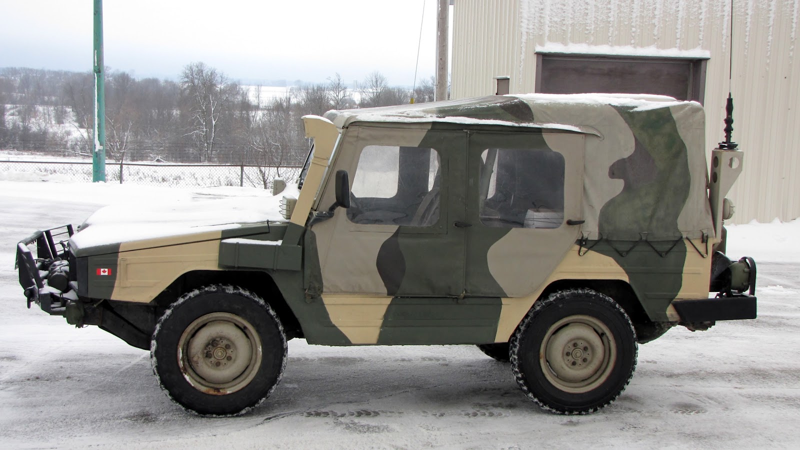 Camping Canadian: Painting the Iltis