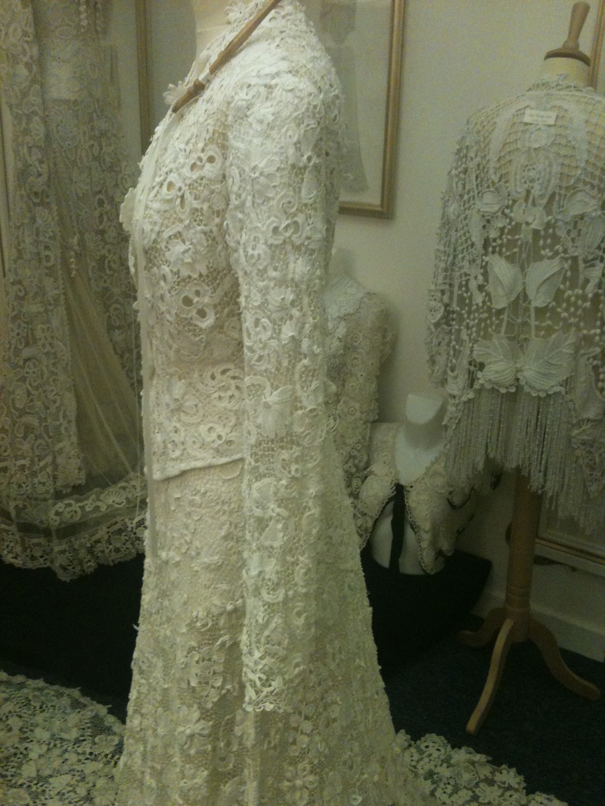 Rosemary Cathcart Antique Lace and Vintage Fashion: The Sheelin Lace ...