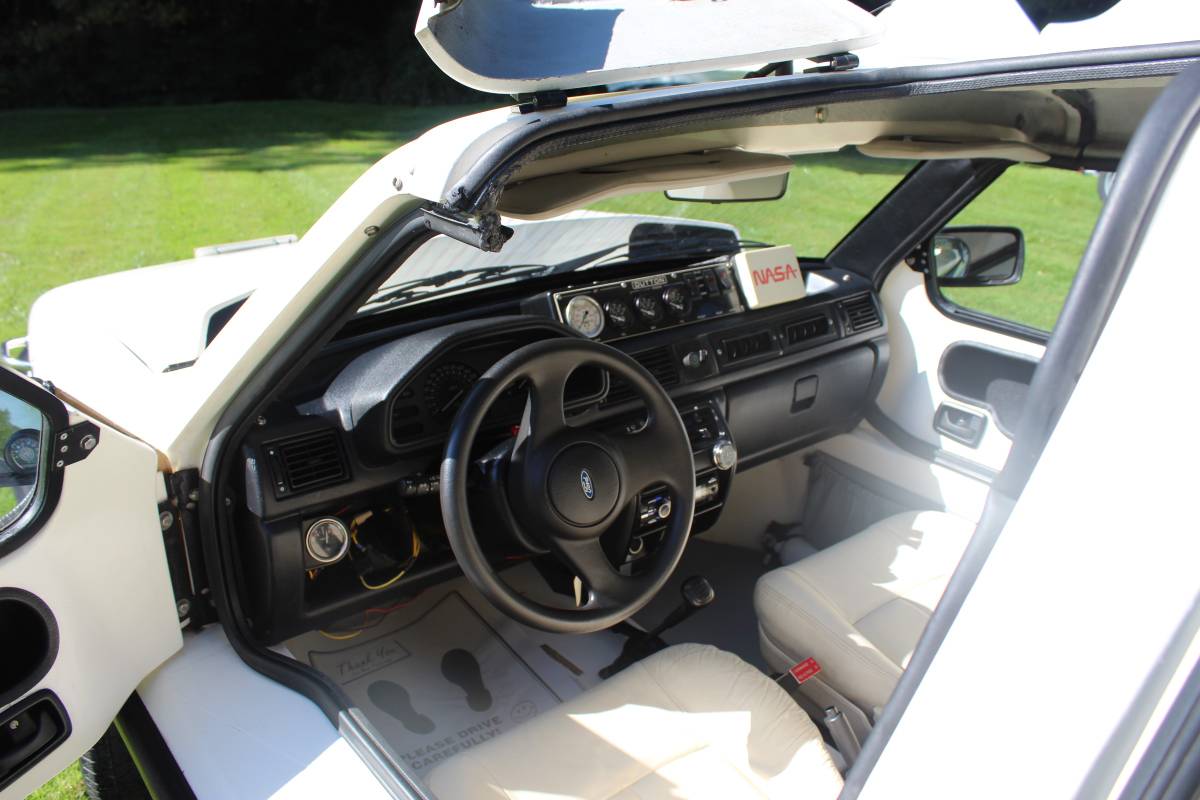 Ambitious Amphibious: 1992 Dutton Mariner - DailyTurismo