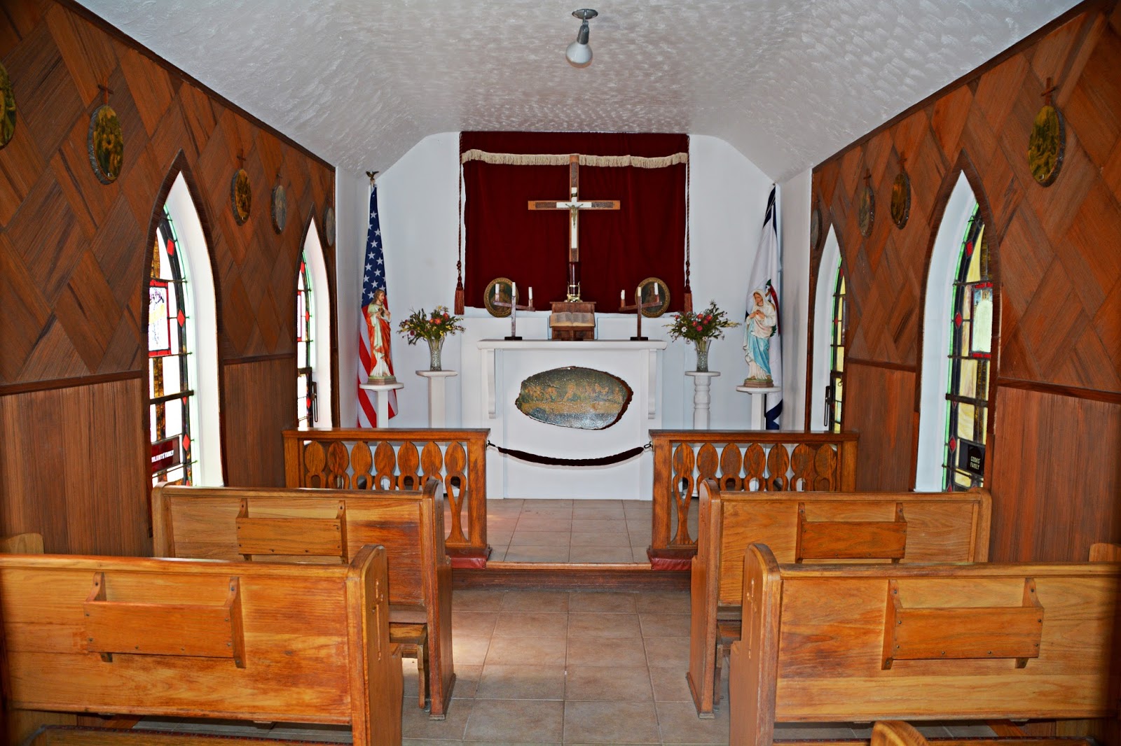 My World in Pennsylvania and Beyond: Tiny Church - Our Lady of the Pines