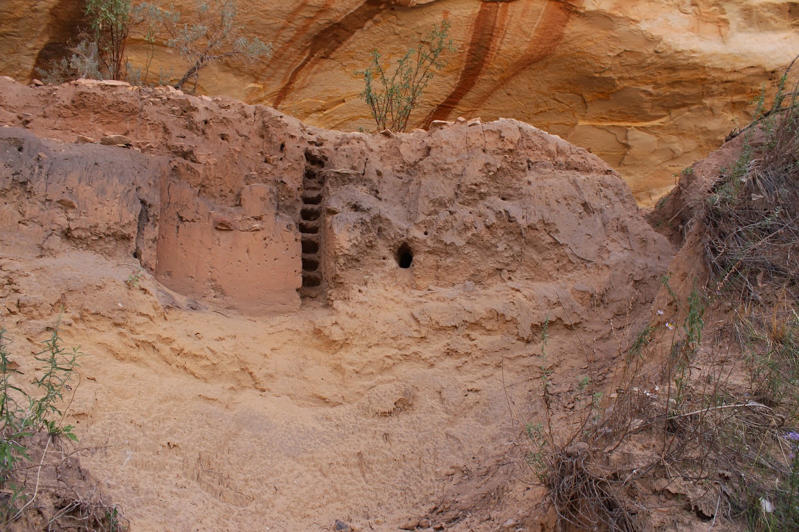 gjhikes.com: Split Level Ruin