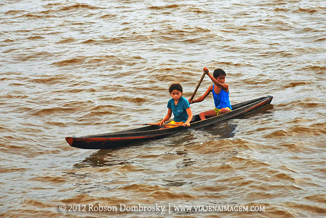 POVOS RIBEIRINHOS DA AMAZÔNIA