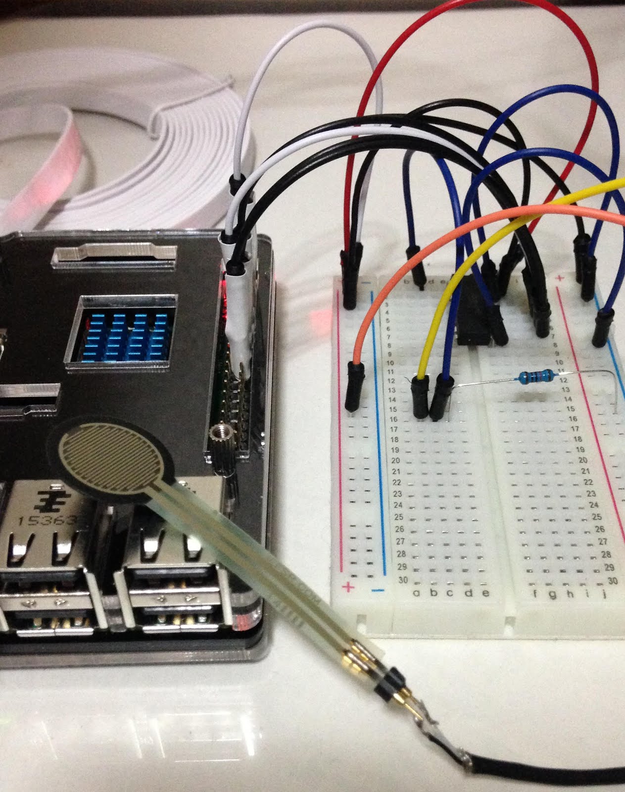 わかりました !: Membaca Input Analog menggunakan MCP3008 dan Raspberry Pi