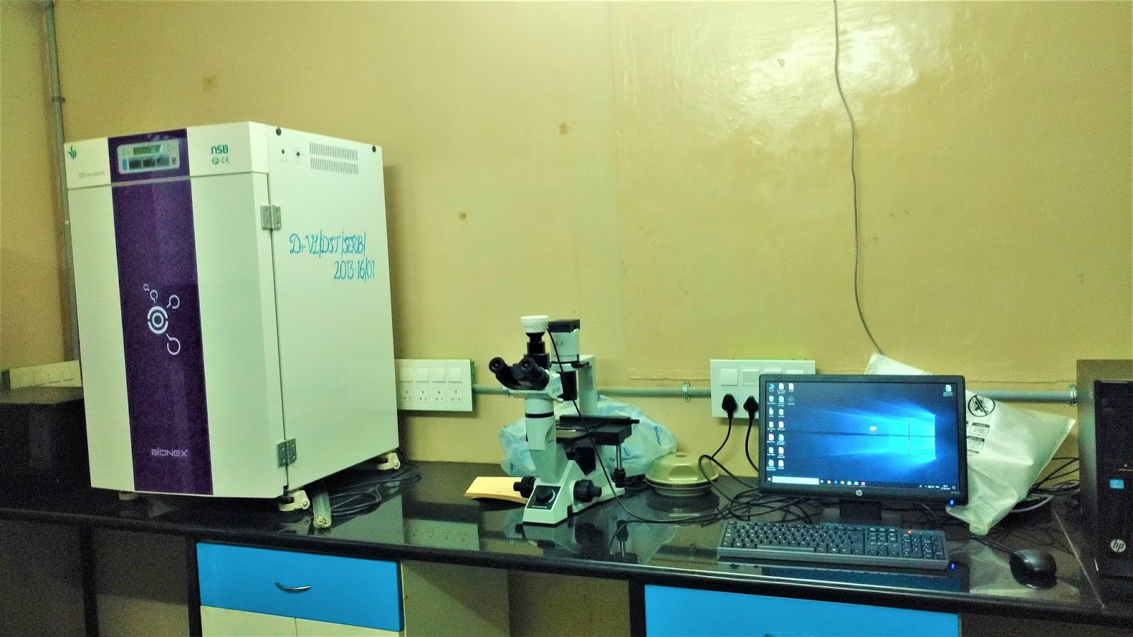 Animal Cell Culture Lab ~ Prof. LOKANATHA VALLURU M.Sc., Ph.D.