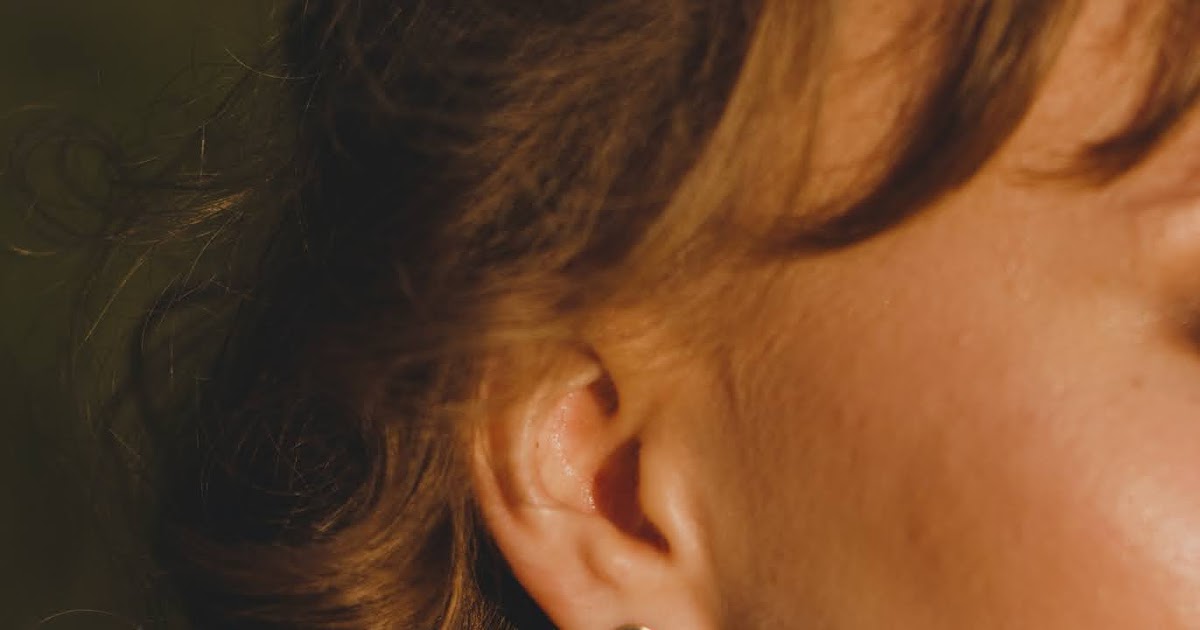 "Cloth ears" nghĩa là gì?