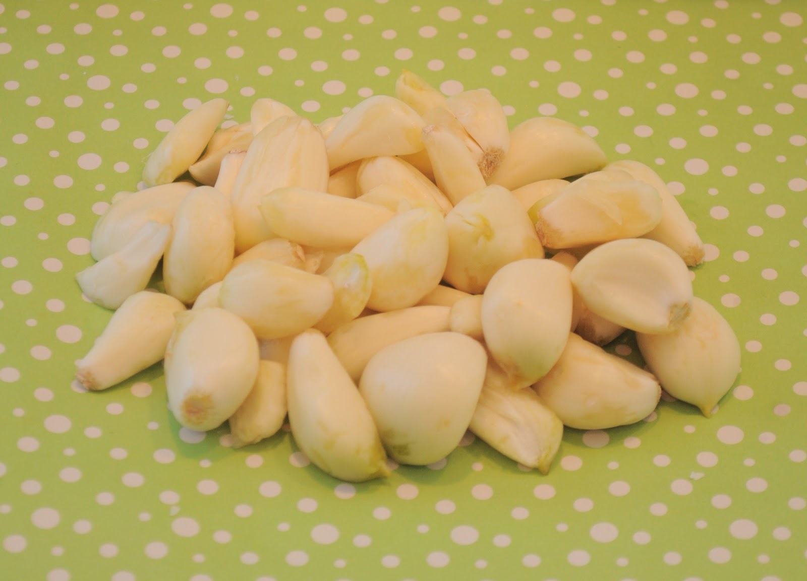 Holiday Sparkle: The Fastest way to Peel Garlic