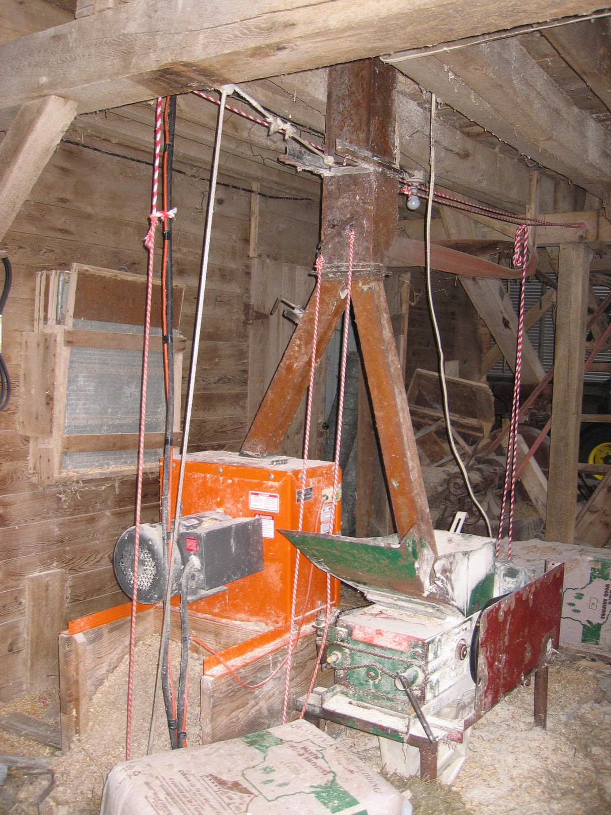 WI Farm Life: Mixing Feed In Pictures