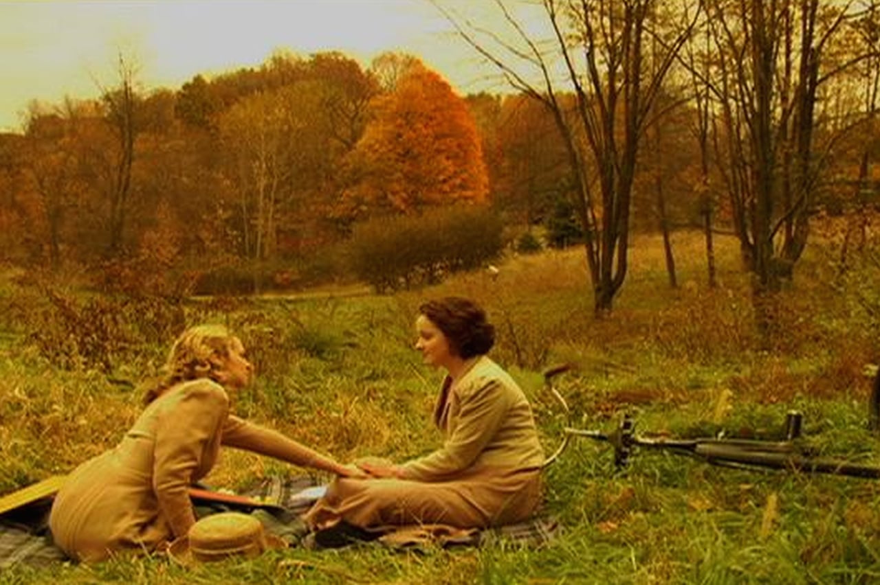 Klaudia Ewelkana: Movies: Lesbian and bisexual women: Linda Thornburg ...