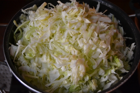 Vaniensamayalarai: Cabbage Poriyal / Muttakos Curry