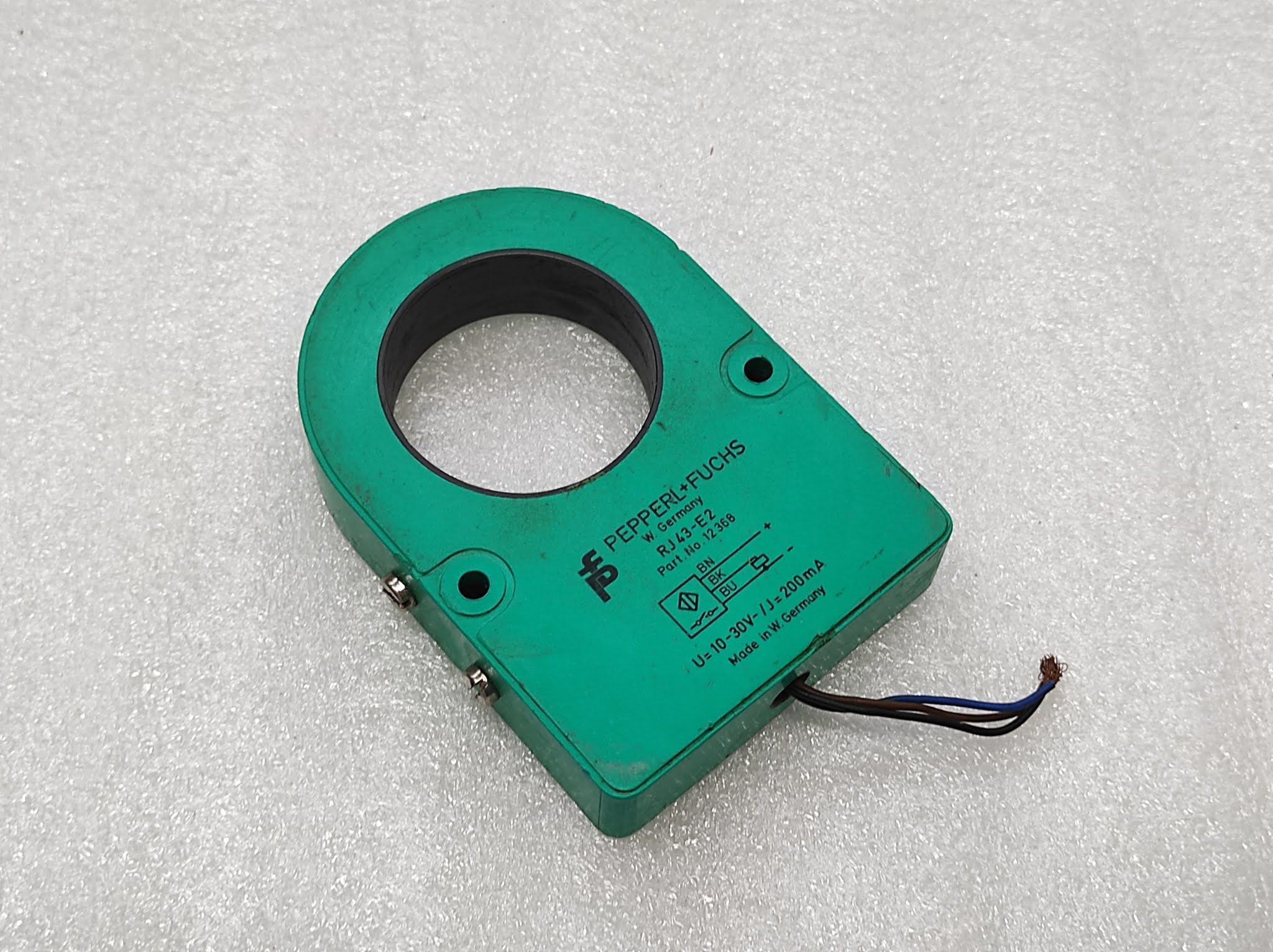 PEPPERL + FUCHS RJ43-E2 INDUCTIVE RING SENSOR 12368