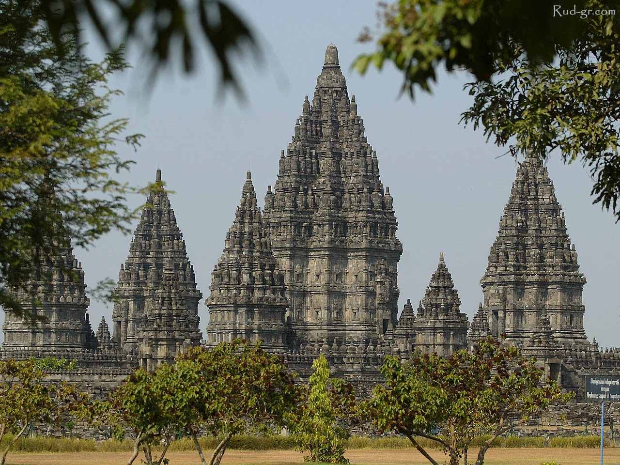 Candi Prambanan (Prambanan Temple) | Rental Motor Jogja