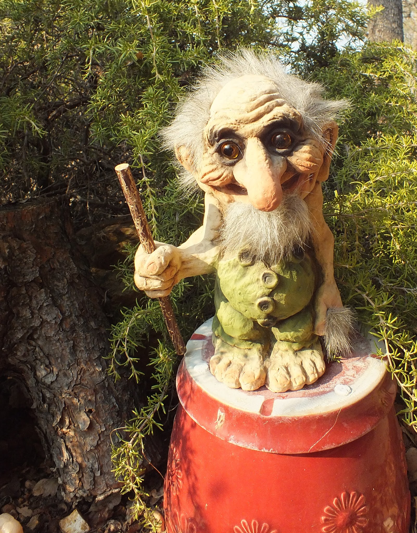 Thrift Shop Commando: Gnomes, Trolls, and Deviled Crab