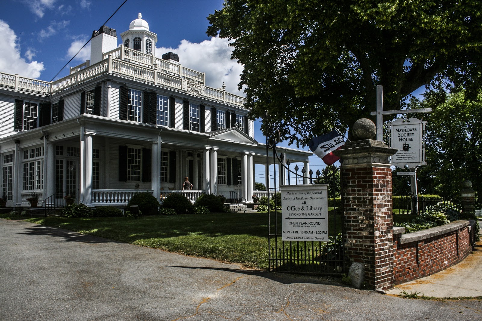 Walking Arizona: Mayflower Society