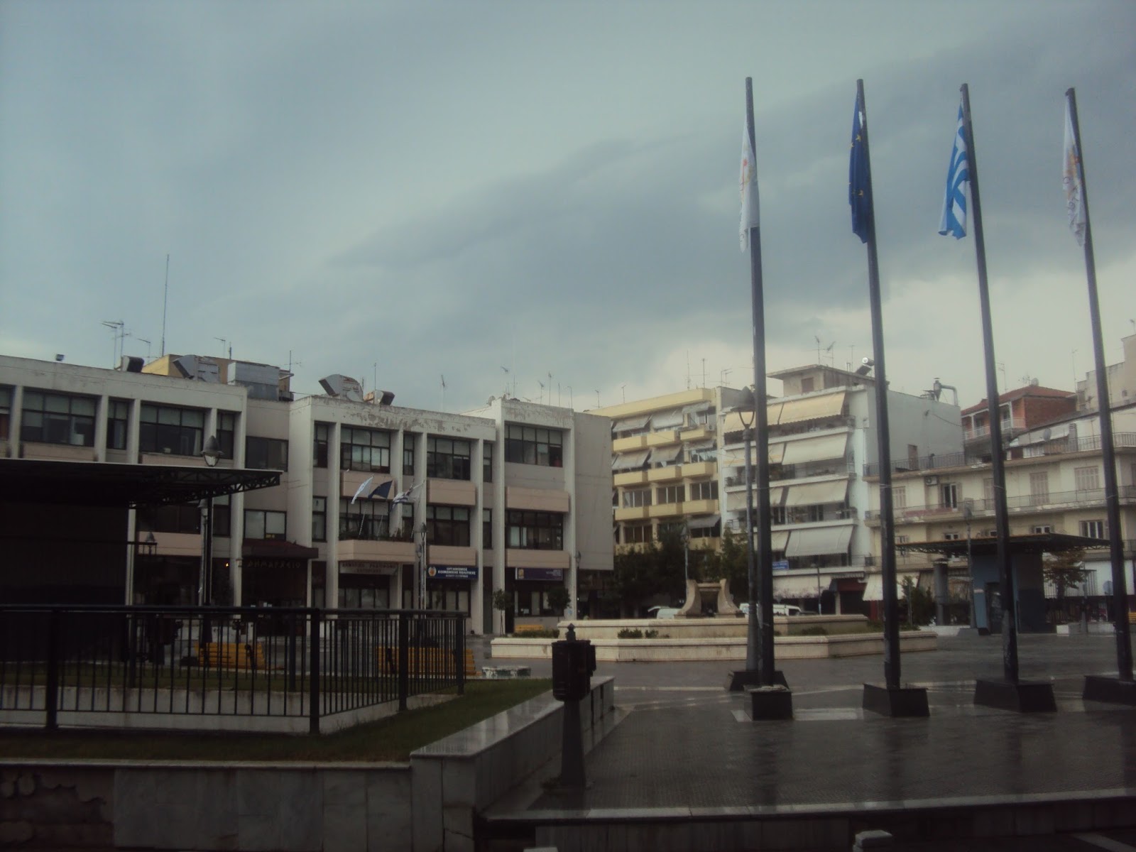 ΛΕΥΤΕΡΙΑ: ΑΥΓΟΥΣΤΙΑΤΙΚΗ ΜΠΟΡΑ ΣΤΗΝ ΚΑΤΕΡΙΝΗ