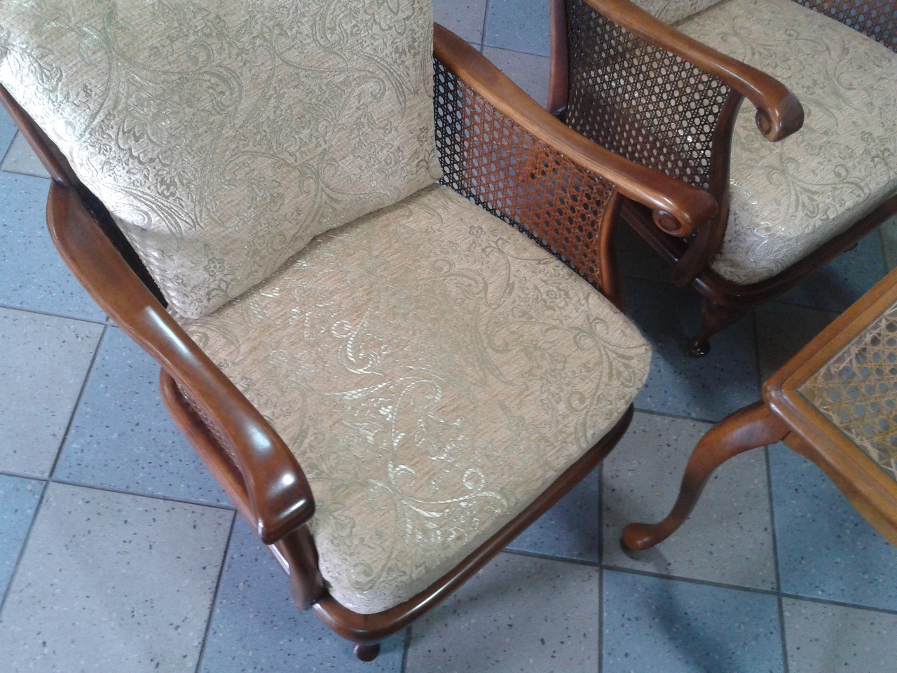 Retro Meble Stylowe: Zestaw wypoczynkowy Chippendale złozony z dwóch ...