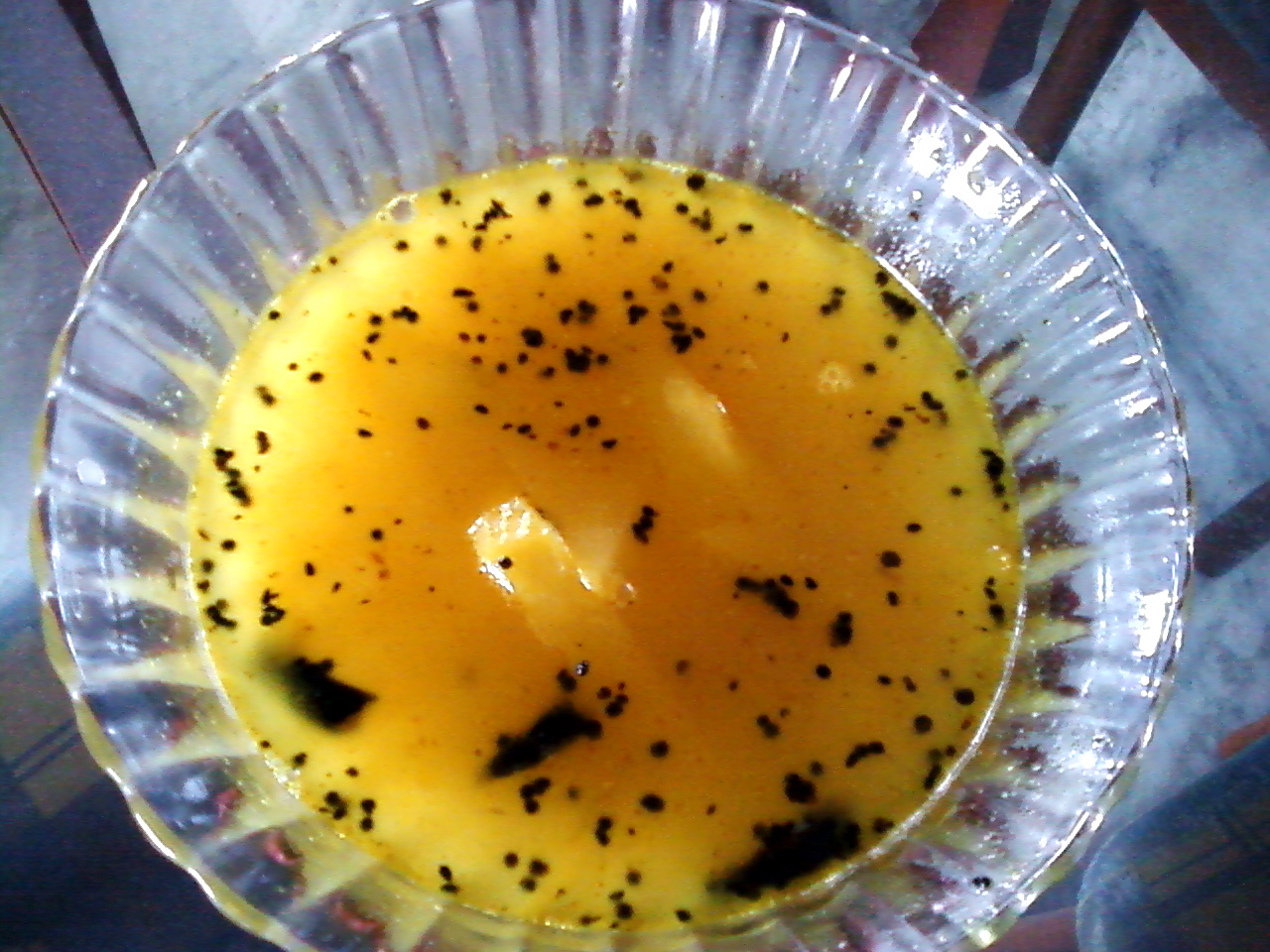rannabanna: Kacha amer chatni ( Raw mango chatni)