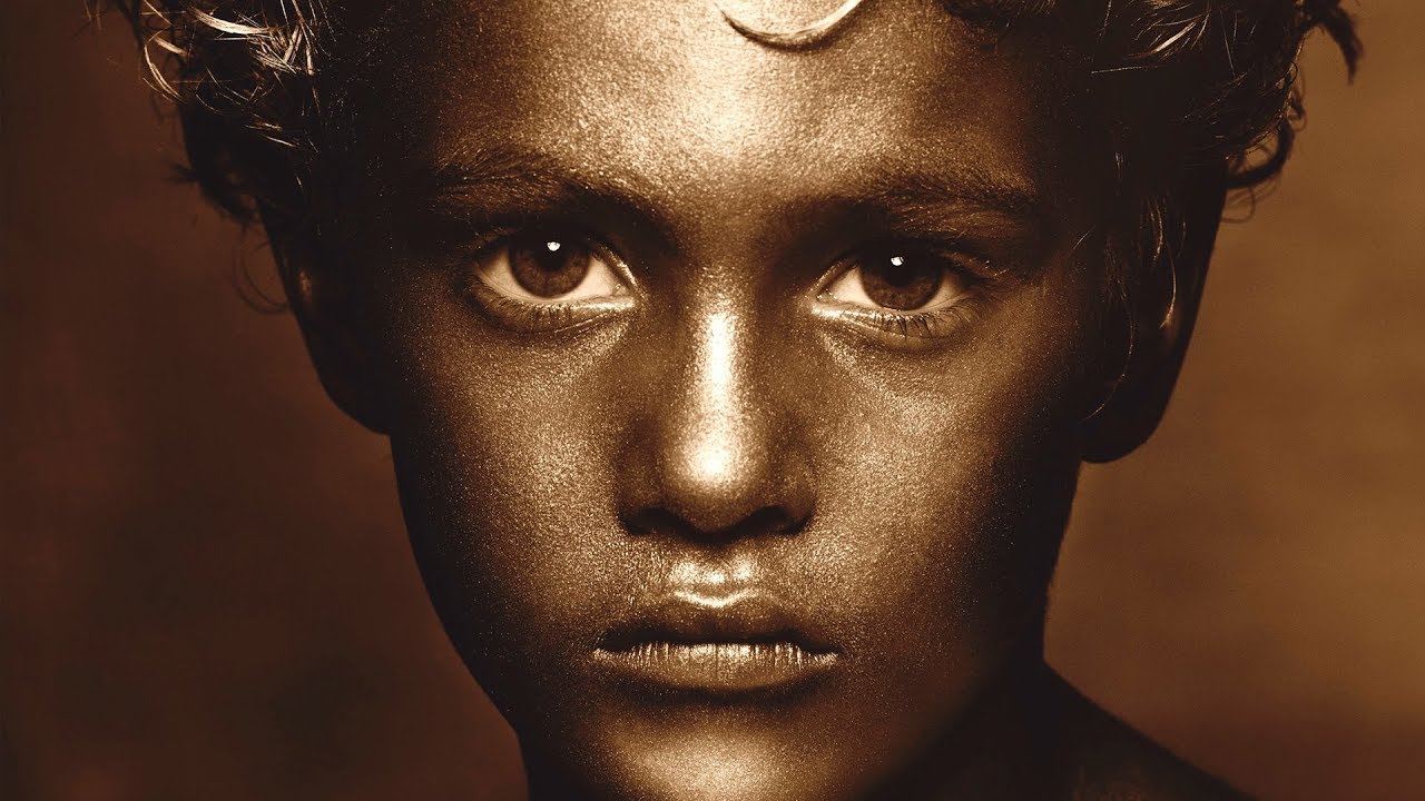 The Story Behind The Image Of Golden Boy: The light Albert Watson ...