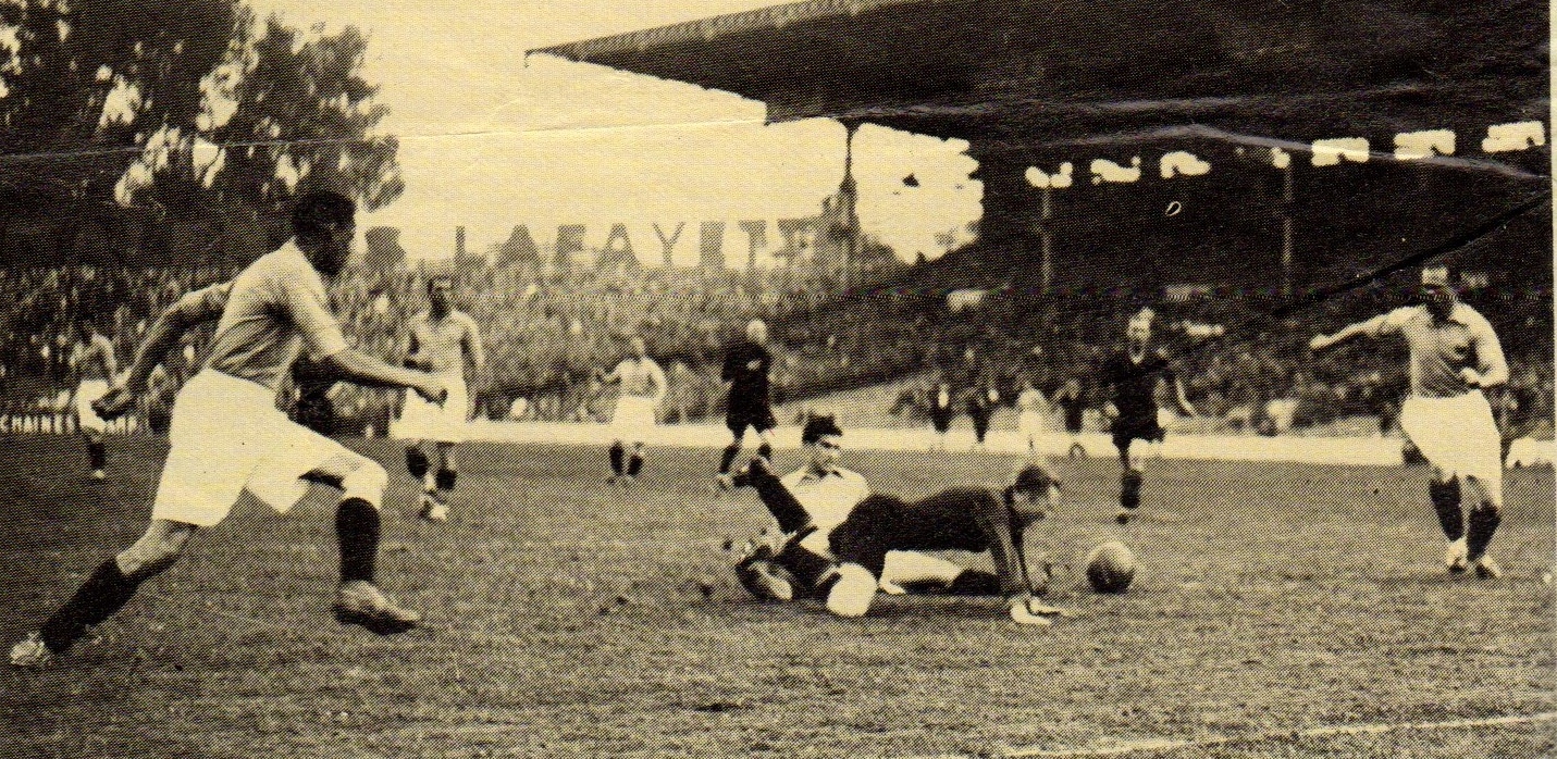 Soccer Nostalgia: Old Match Photographs-Part 30e