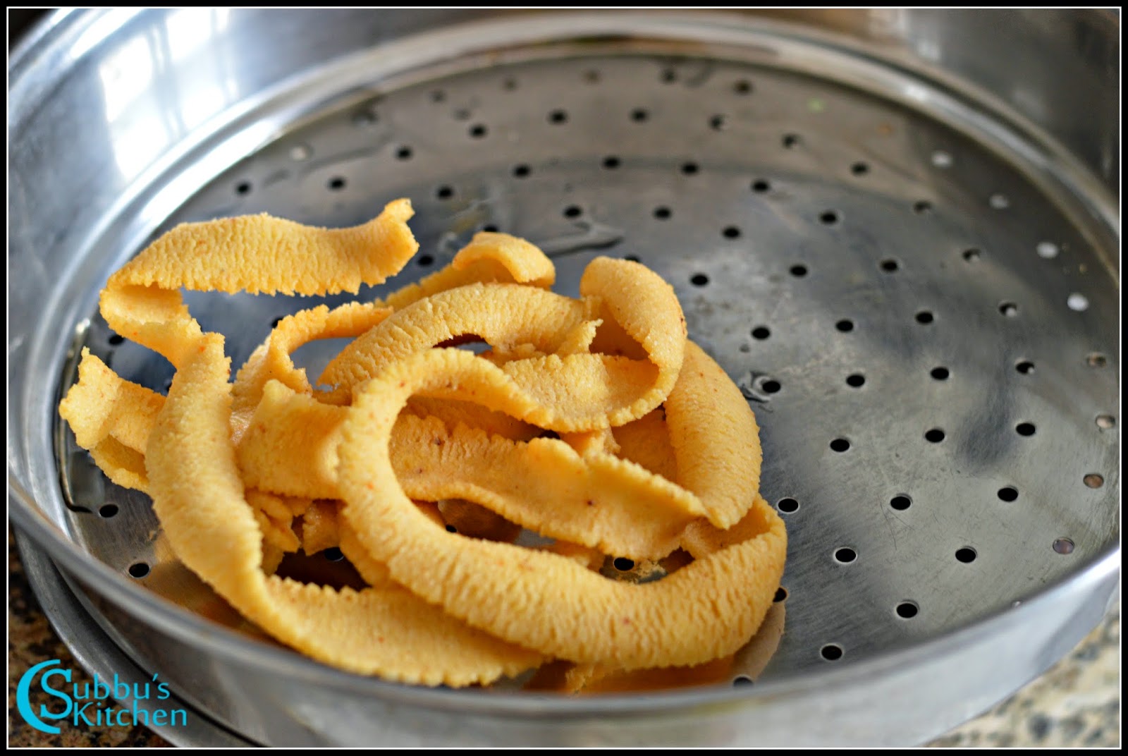 Ribbon Pakoda (Nada Recipe) | Traditional Method - Subbus Kitchen