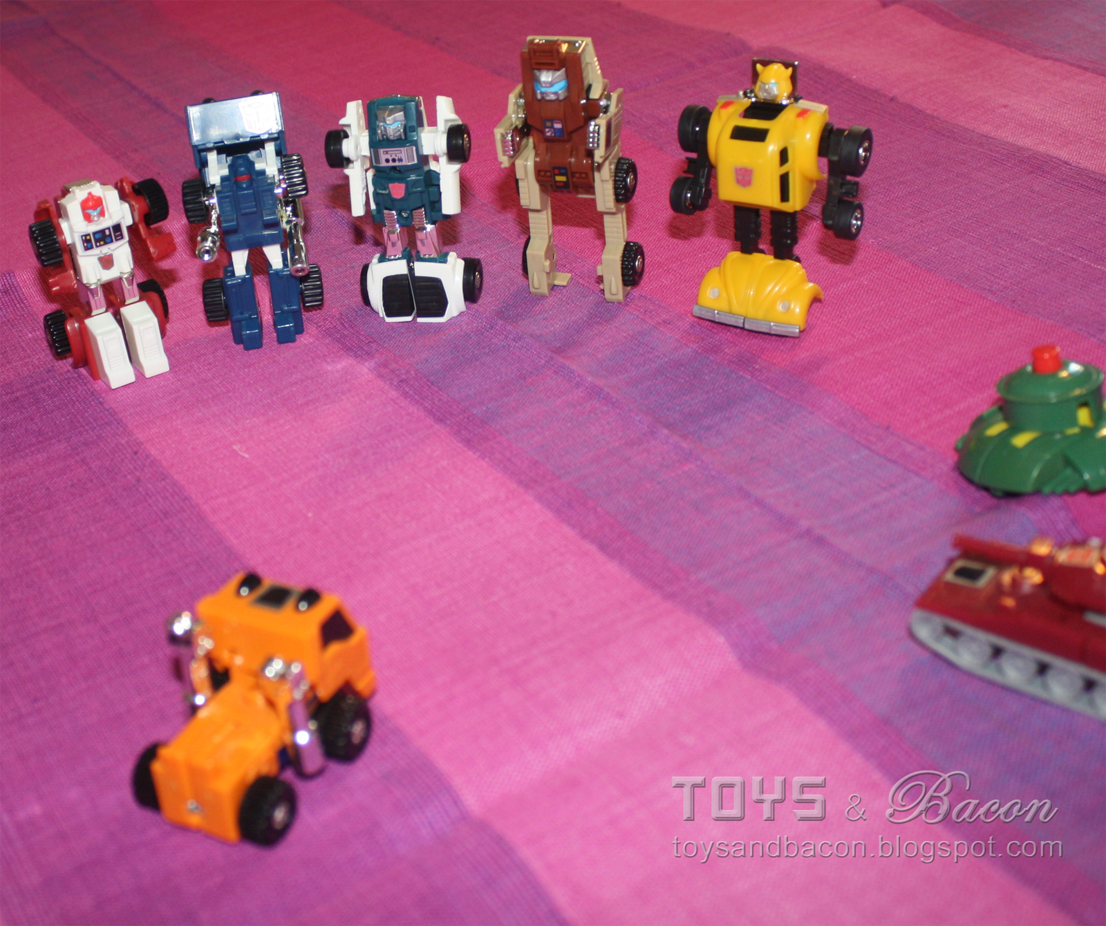Toys and Bacon: Figure Friday: Encore 10, Minibots