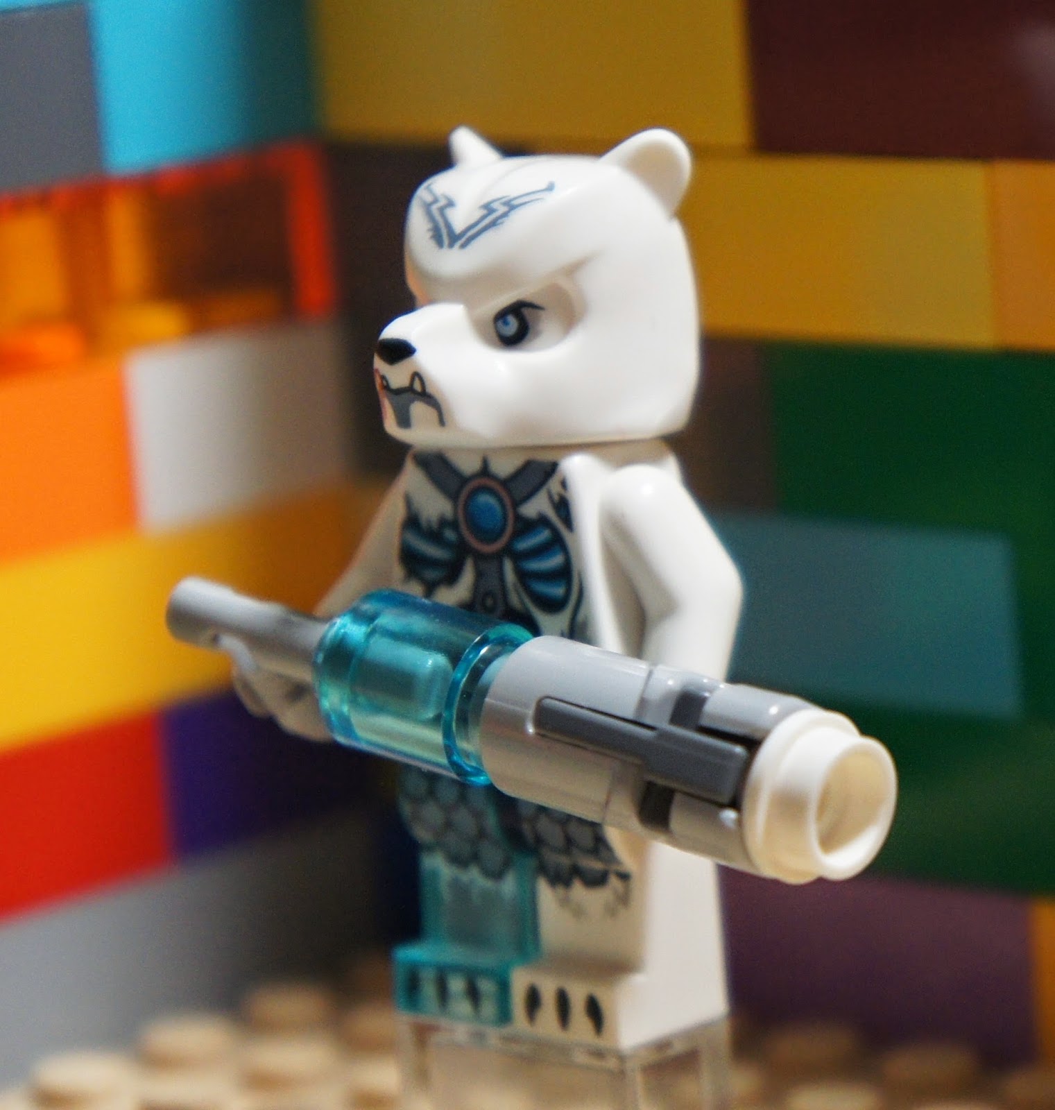 LEGO LOC120 ICE BEAR WARRIOR #2 Minifigure Bear Tribe Legends of Chima ...