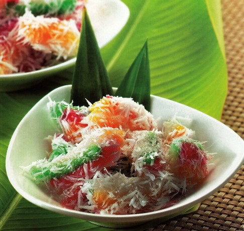 About Everything: 7 Jajanan Tradisional Indonesia yang Patut Dicoba