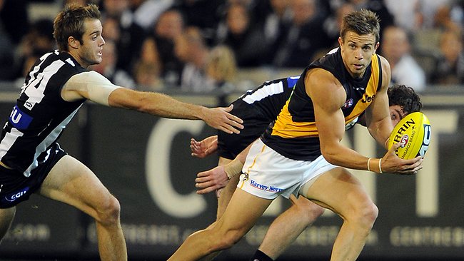 Boys in short shorts: More fit AFL boys