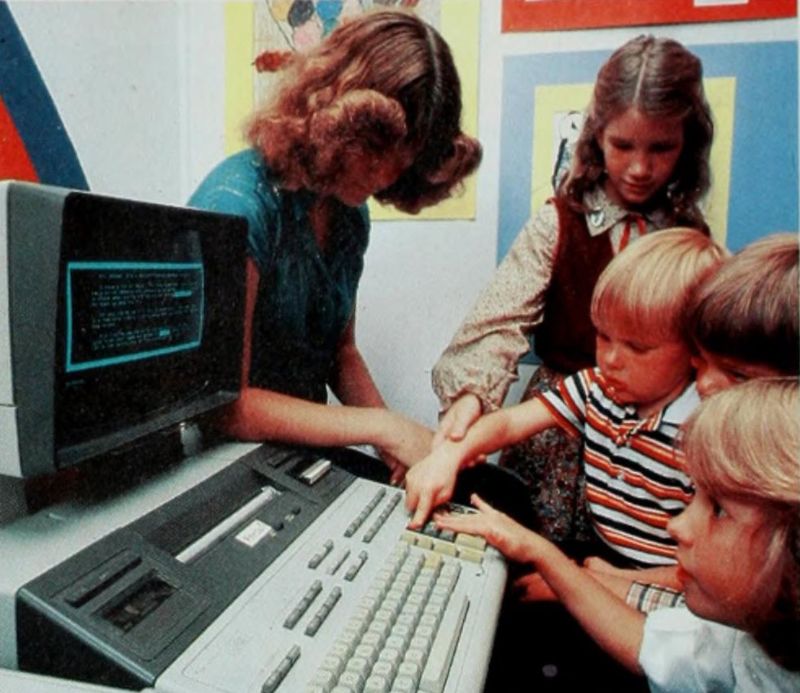 22 Fascinating Vintage Computer Ads for Families From the 1980s ...